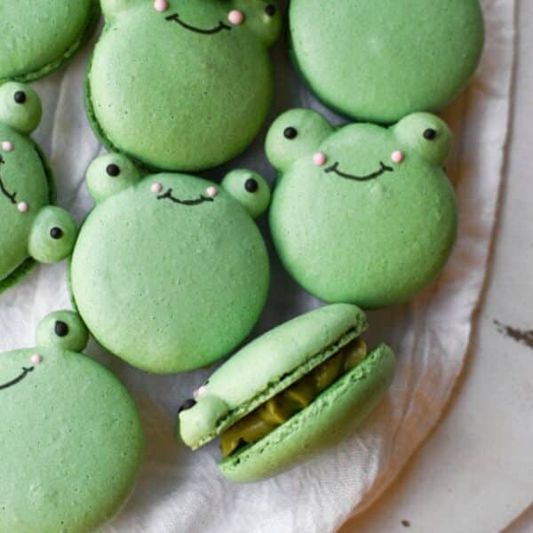 Frog Matcha White Chocolate Macarons • Bites by Bianca