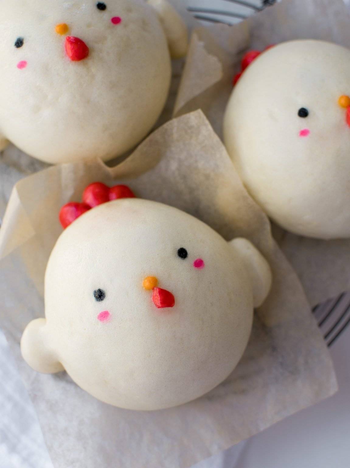 Chicken-Shaped Steamed Buns (Vegan) • Bites by Bianca