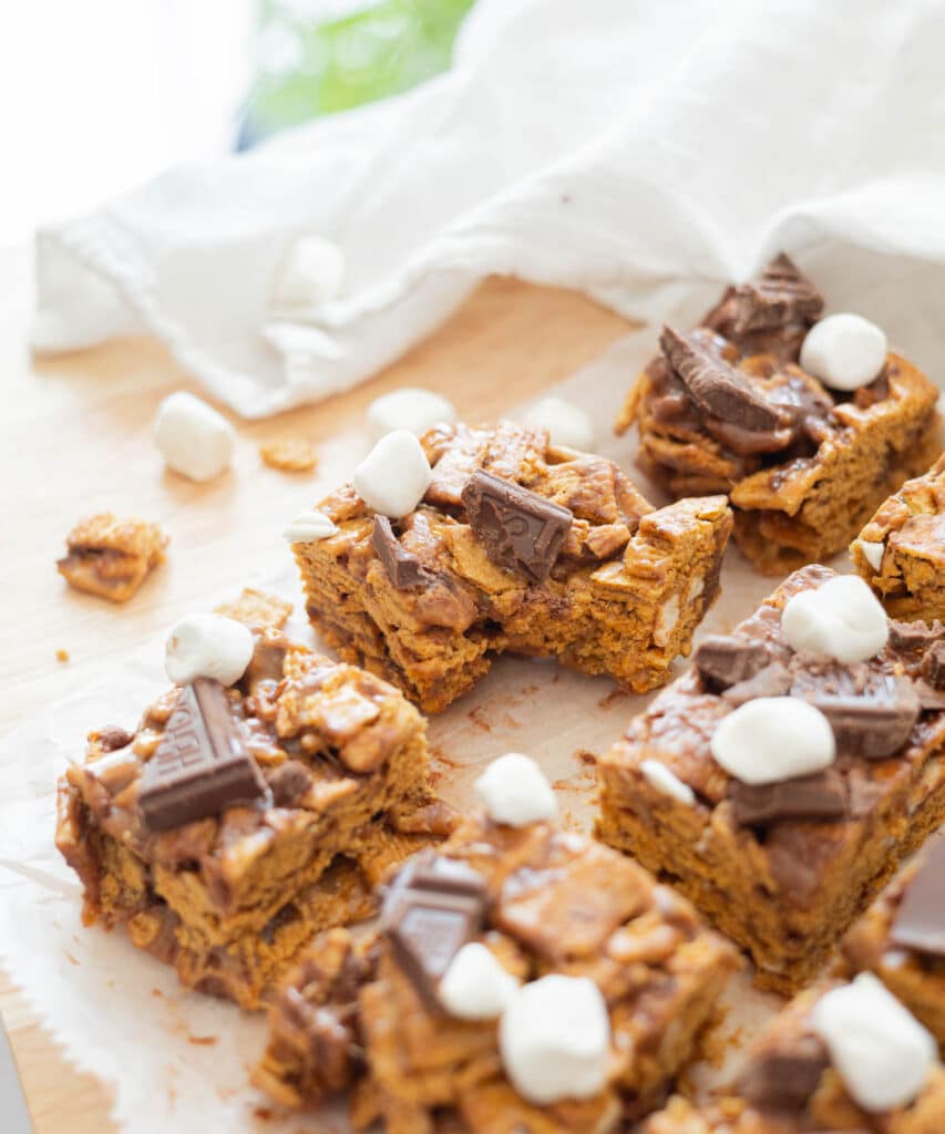 Brown Butter Golden Grahams S'mores Bars w/ Toasted Mallows!