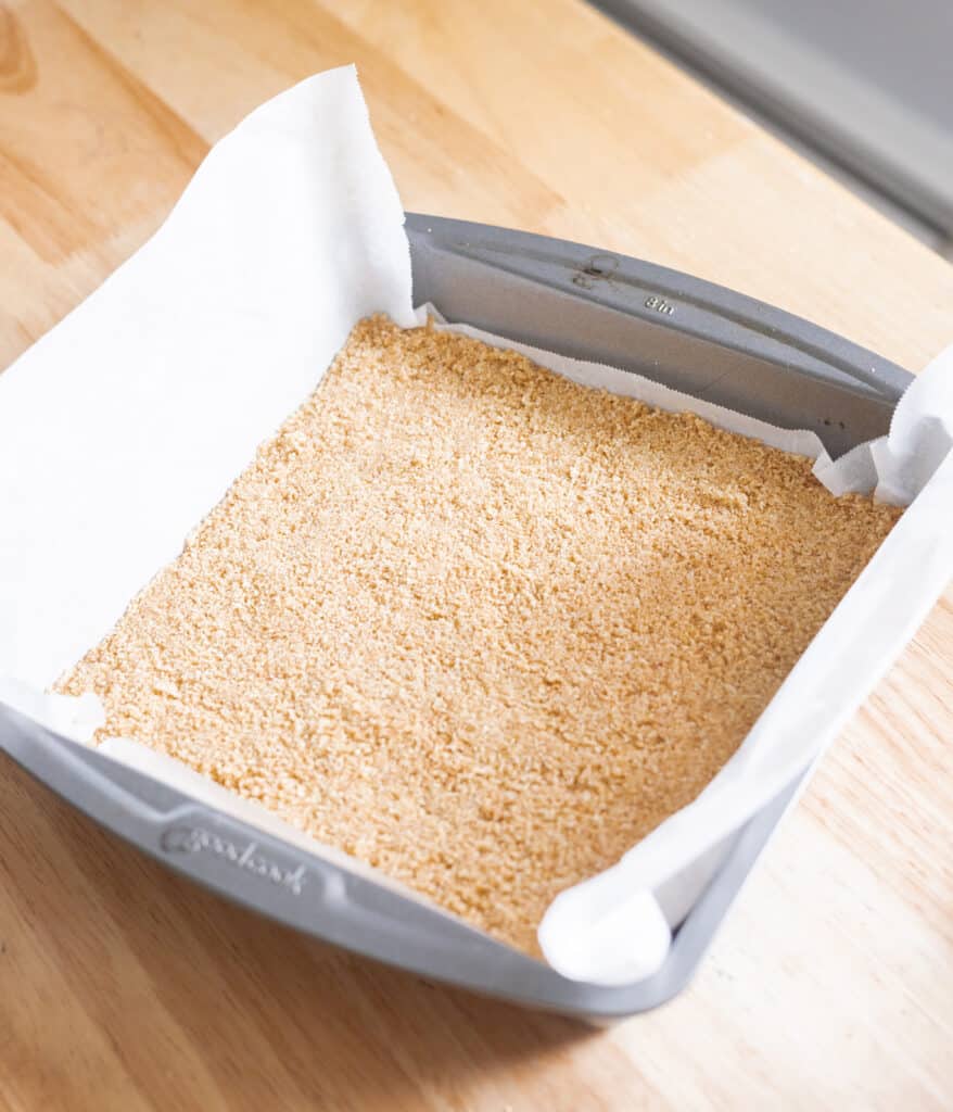 Easy Graham Cracker Crust (Versatile Pan Sizes!) • Bites by Bianca